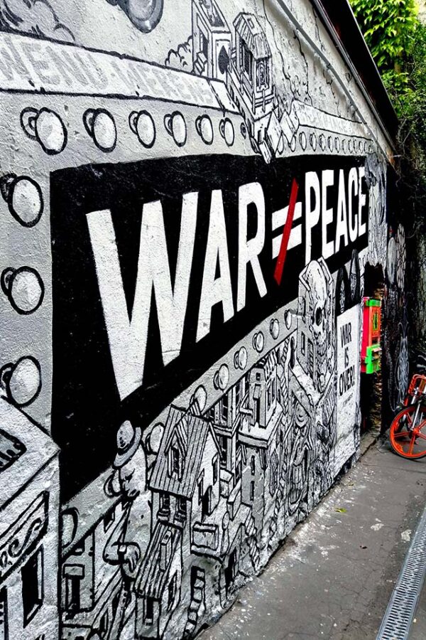Travel & street art: graffiti photos to immortalize urban culture